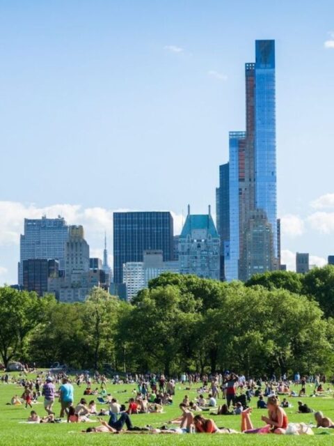 NYC in March: Amazing Local Guide for 2025
