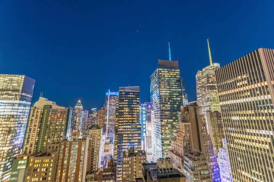 12 Best NYC Night Tours in 2024 + Amazing Local Tips